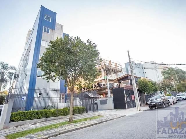 Apartamento na Prudente de Moraes Mercês Curitiba PR, aluguel por R$ 2.800