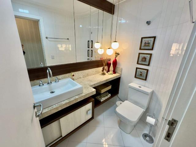 Apartamento na quadra do mar 4 quartos com ar para 10 pessoas Meia Praia