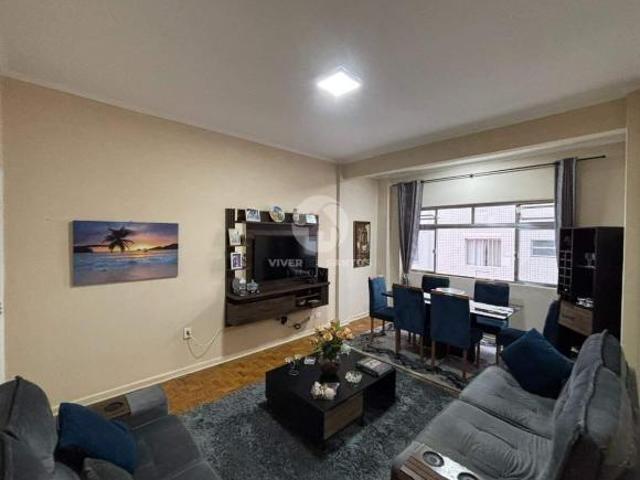 Apartamento na quadra da praia com 2 quartos e 2 banheiros no Gonzaga Santos/SP