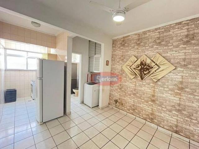 Apartamento na Quadra da Praia na Ponta da Praia – Andar Alto | Excelente Oportunidade em Santos!