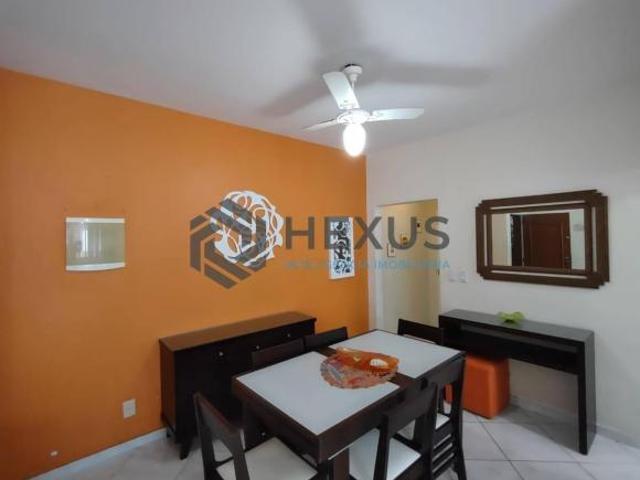 Apartamento na região do Aquário na Praia da Enseada, Guaruja