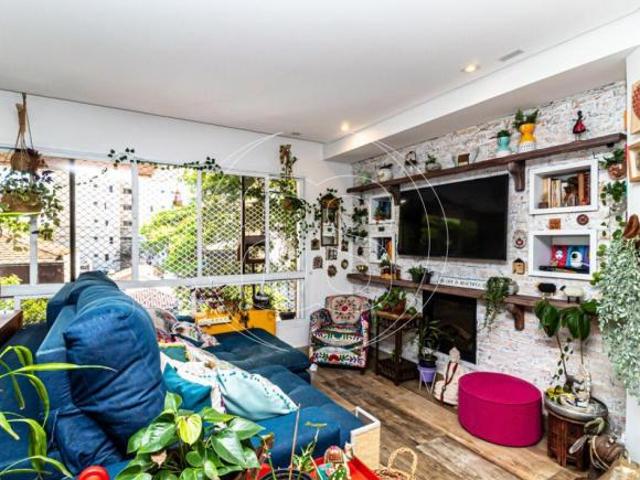 APARTAMENTO NA REGIÃO DE MOEMA