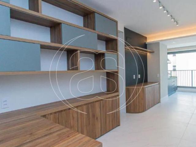 APARTAMENTO NA REGIÃO DE MOEMA