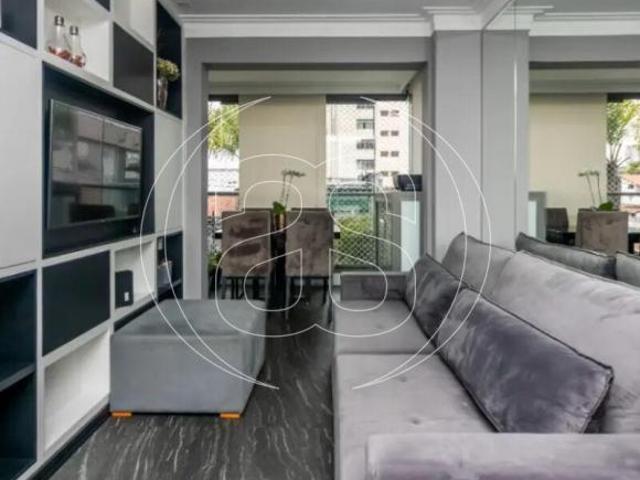 APARTAMENTO NA REGIÃO DE MOEMA