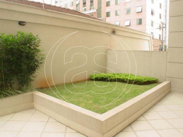 APARTAMENTO NA REGIÃO DE MOEMA