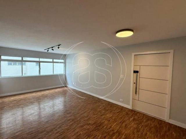 APARTAMENTO NA REGIÃO DE MOEMA