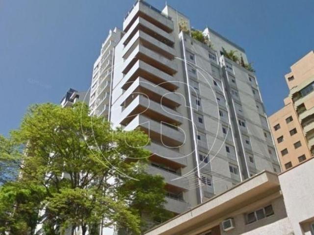 APARTAMENTO NA REGIÃO DE MOEMA