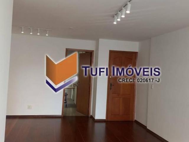 Apartamento na Rua Girassol