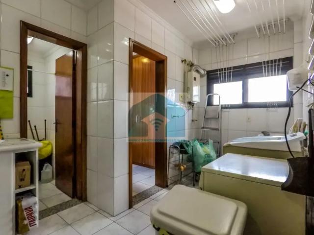 Apartamento na Saúde, 3 suites, 4 vagas, 162 m²