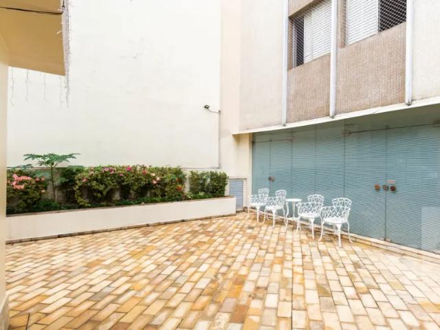 Apartamento na Santa Cecília, com 3 dormitórios sendo 1 suíte, 1 vaga 145,40 m2 e 1 vaga