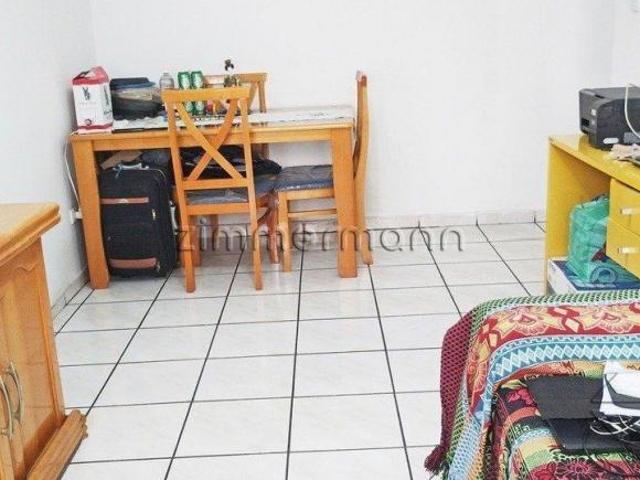 APARTAMENTO NA SANTA CECILIA DE 1 DORMITÓRIO