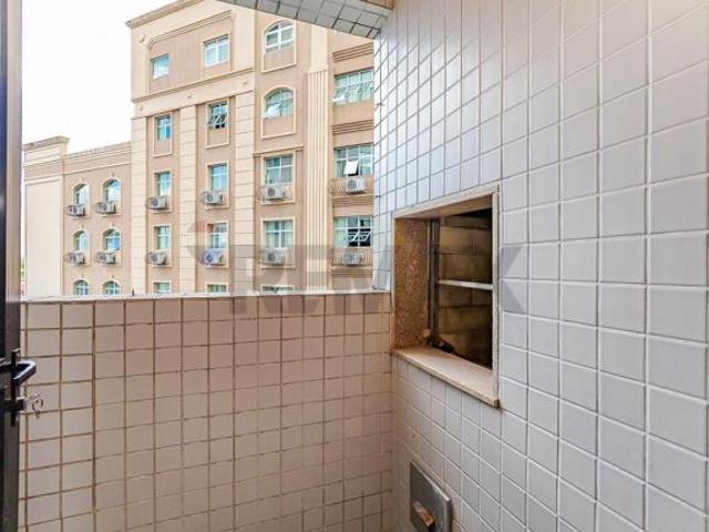 Apartamento na Silva Jardim, 101m2, 3 quartos 1 suíte, sacada com churrasqueira e 1 vaga de garage