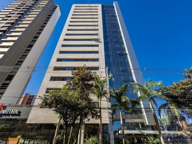 Apartamento na Silva Jardim Água Verde Curitiba PR, aluguel por R$ 2.400