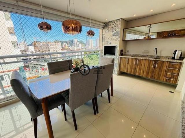 Apartamento nas astúrias com 3 quartos