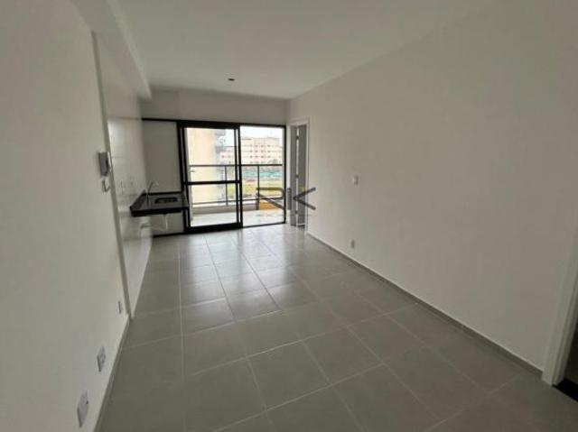 APARTAMENTO NAS TONINHAS COM 1 SUÍTE,SALA 2 AMBIENTES,VARANDA GOURMET COM CHURRASQUEIRA