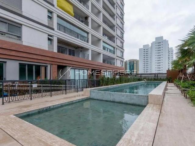 Apartamento no 14º andar, com 149m² 3 suítes 2 vagas definidas Com louças diferenciaras em Moema