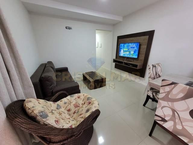 Apartamento no 1º piso, Edifício com elevador, Condominio com piscina, Localizado a 250 metros do mar em Bombas