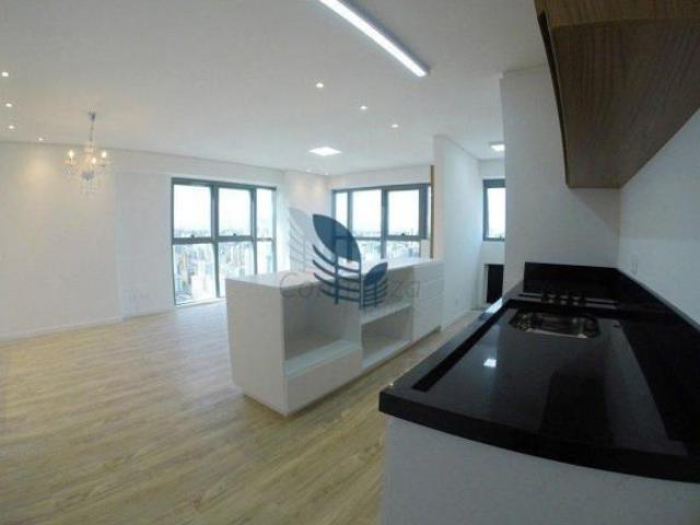 Apartamento no 27º andar, com 2 quartos 1 vaga e vista privilegiada da cidade, no Centro de Curitiba