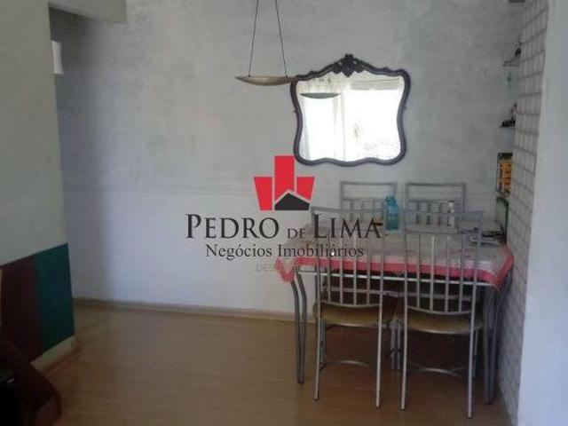 Apartamento no Tatuapé com 2 dormitórios sendo 1 suíte e sacada. Imperdível