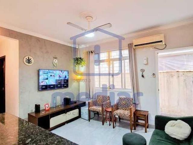 Apartamento no térreo com quintal e 3 dormitórios na Aparecida, próximo ao Shopping !