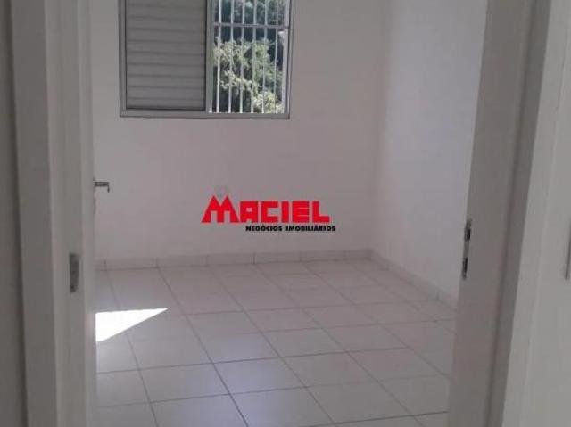 Apartamento no terreo, na zona leste, aceita financiamento