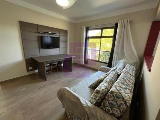 Apartamento no Tombo, todo reformado!
