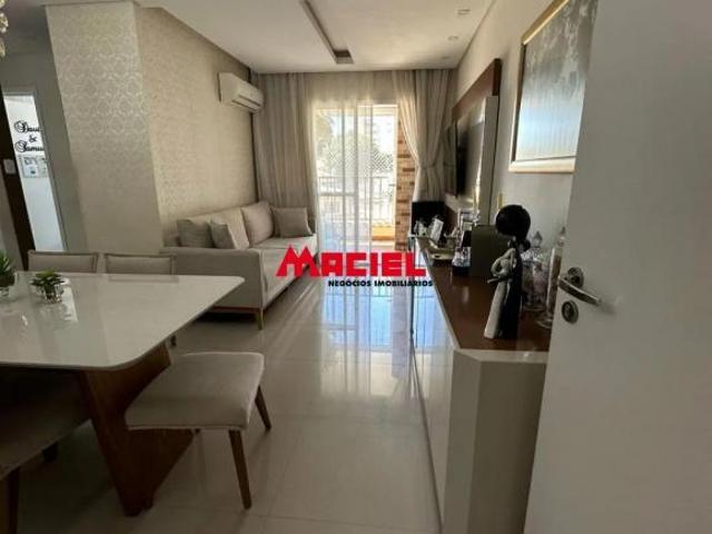 Apartamento no Tons do Parque, com 2 dorm. 1 suite