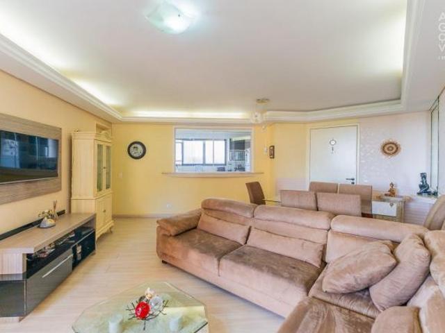 Apartamento no Tower Club House, 03 Quartos, Andar Alto, Água Verde, Curitiba