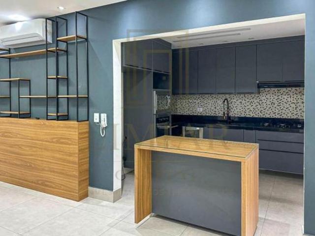 Apartamento no último andar com 3 dorms, suíte e varanda gourmet no Centro de Jacareí