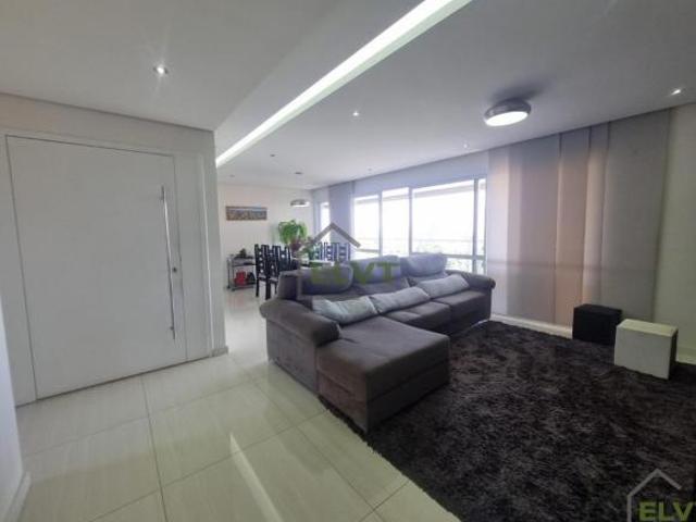 Apartamento no Umuarama Osasco | 4 Quartos com 3 Suítes, Varanda e 3 Vagas