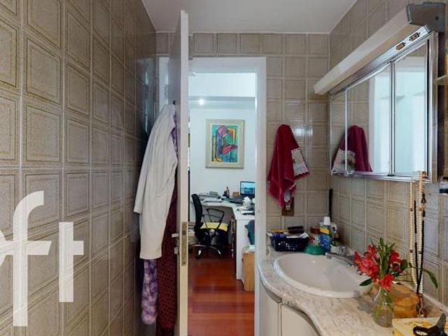 Apartamento no Vila Alexandria em São Paulo SP código 18544