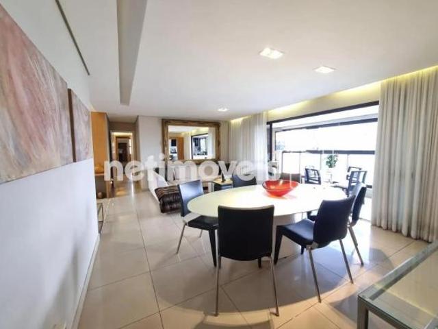 Apartamento no Vila da Serra com 4 quartos, 3 vagas e lazer