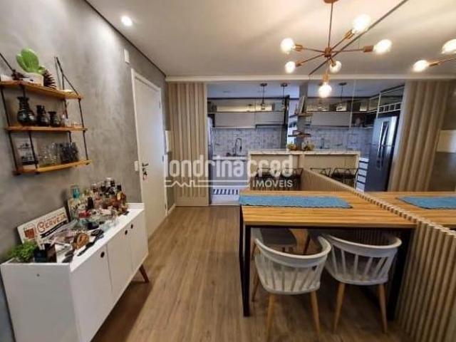 Apartamento no Vila das Orquídeas 2 Quartos, 1 Vaga Coberta, Todo Decorado, Próximo a Comércios e c