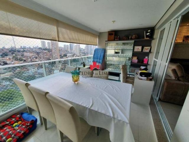 Apartamento no Água Rasa, 105m² de área útil, 3 suítes e 2 vagas. Condomínio Dom Praças da Mooca