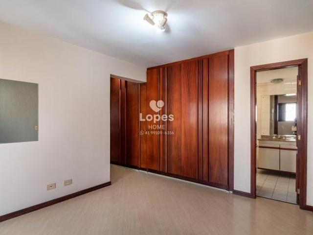 APARTAMENTO NO ÁGUA VERDE COM 150M²