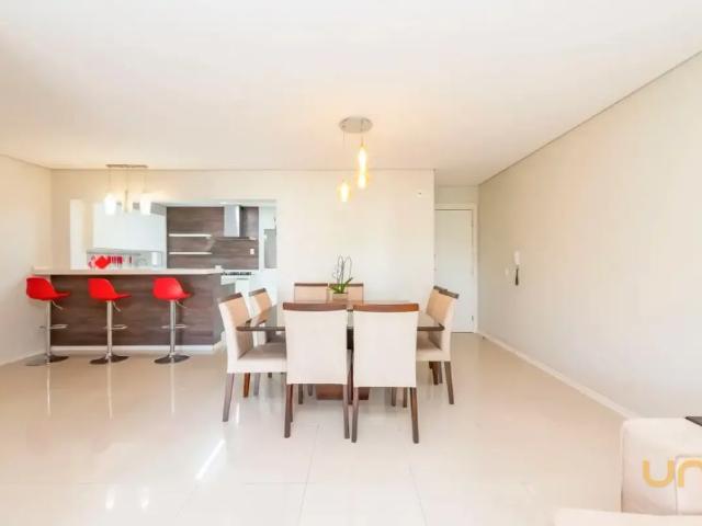 Apartamento no Água Verde de 197.24 m² com 3 quartos