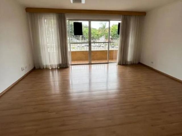 Apartamento no Água Verde de 202 m² com 3 quartos