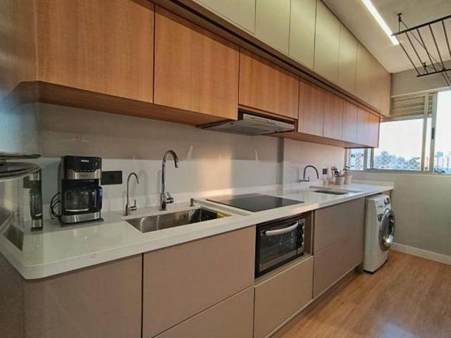 Apartamento no Àgua Verde | 2 Quartos 1 Suíte | Último Andar | Face Norte | Vaga Livre
