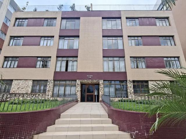 Apartamento no Ahú de 126.72 m² com 3 quartos