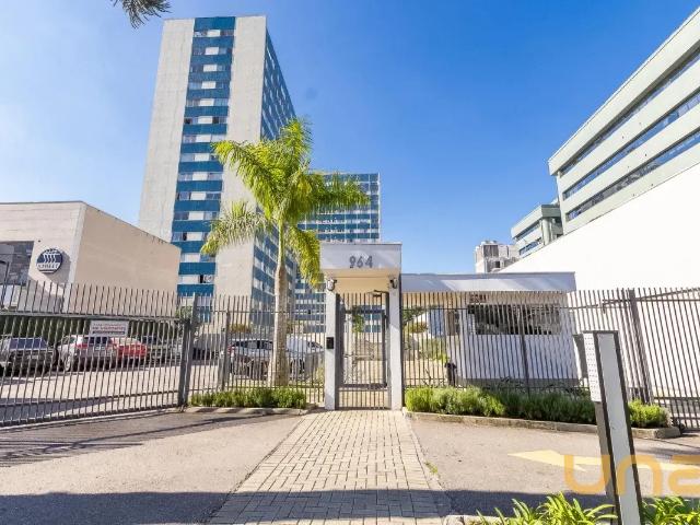 Apartamento no Ahú de 121.5 m² com 3 quartos