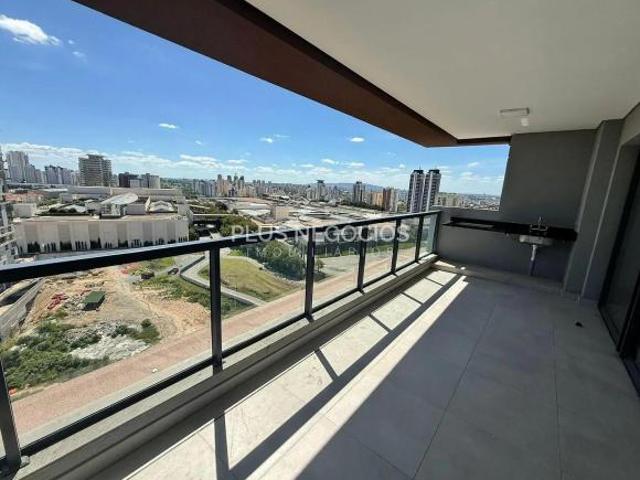 Apartamento no Alameda JK, andar alto e planta maior