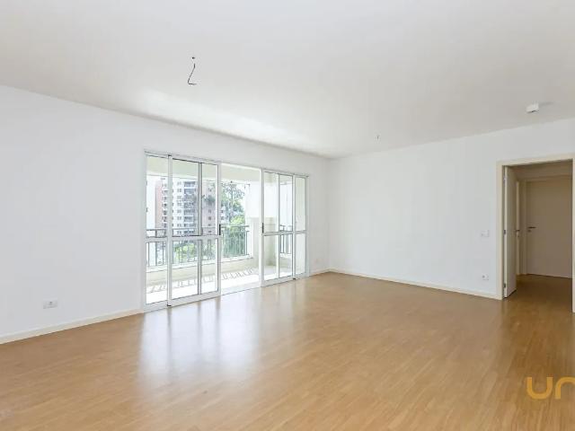 Apartamento no Alto Da Glória de 194.4 m² com 3 quartos