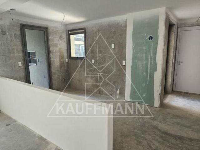 Apartamento no Alto da Lapa à Venda 3 Dorms 3 Suítes, 2 Vagas, 180m² de Á.Ú