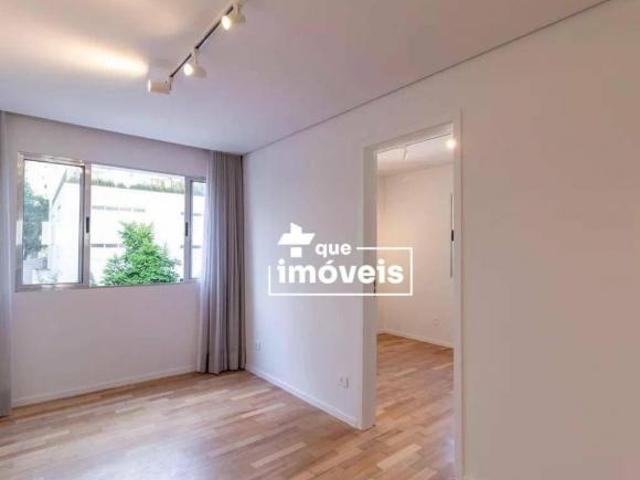 Apartamento no Alto da Lapa Reformado com 1 vaga e Lazer