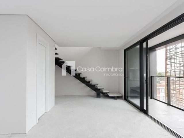 Apartamento no Alto da Rua XV com 3 suítes e face