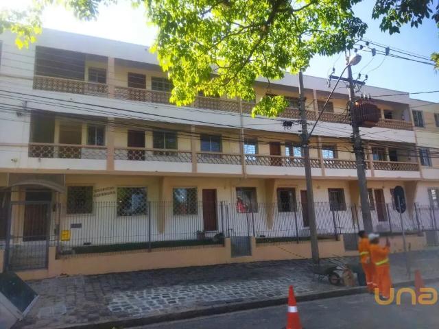 Apartamento no Alto Da Rua Xv de 55 m² com 2 quartos