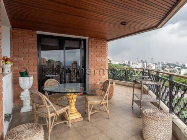 APARTAMENTO NO ALTO DE PINHEIROS 4 SUÍTES