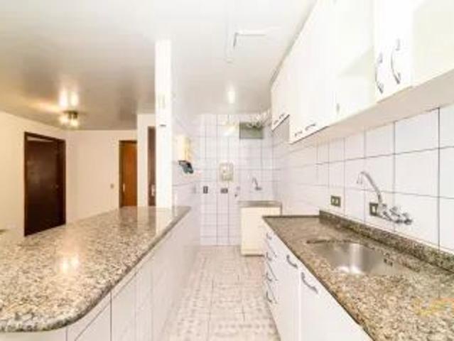 Apartamento no Bacacheri de 78.08 m² com 2 quartos