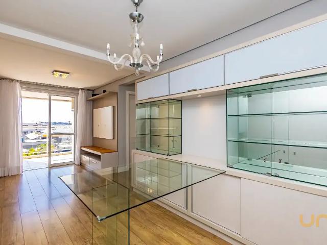 Apartamento no Bacacheri de 79.49 m² com 2 quartos