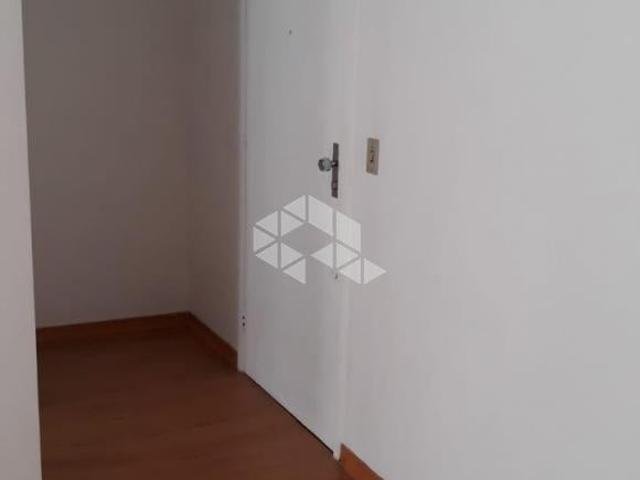 Apartamento no bairro Camaquã em Porto Alegre de 1 dormitório e vaga